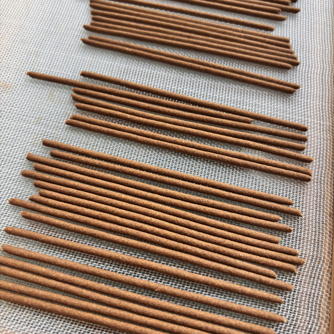 Meditation Incense Sticks - 10cm x 25 sticks - Earth Esprit